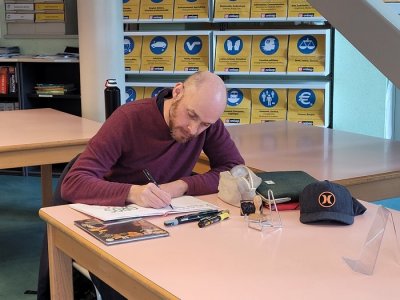 Rencontre avec l’auteur Nicolas Digard pour les 6C - [Collège Tomas Divi]